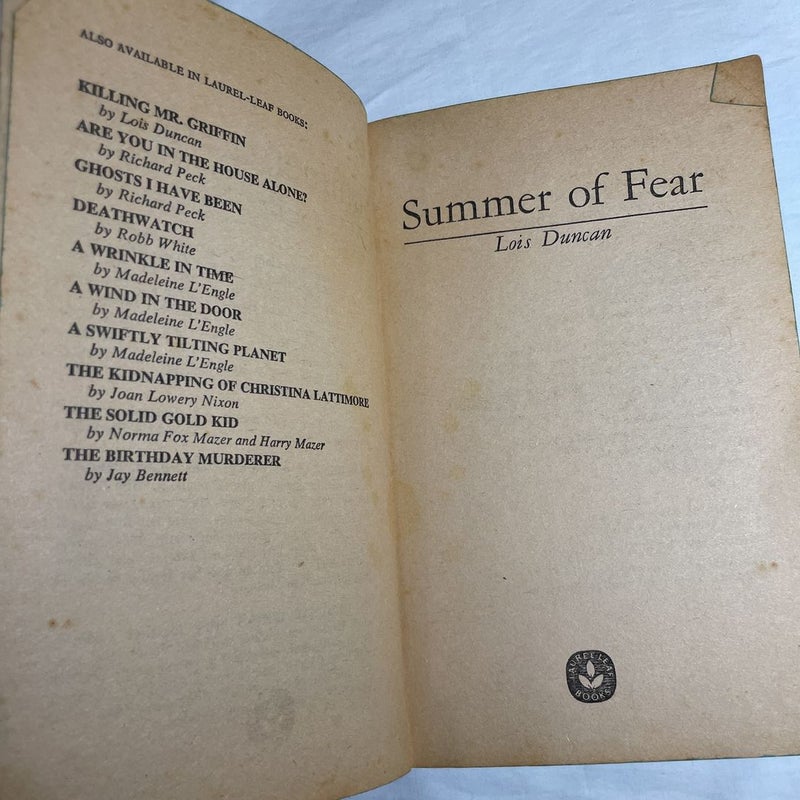 Summer of Fear by Lois Duncan, Paperback | Pangobooks