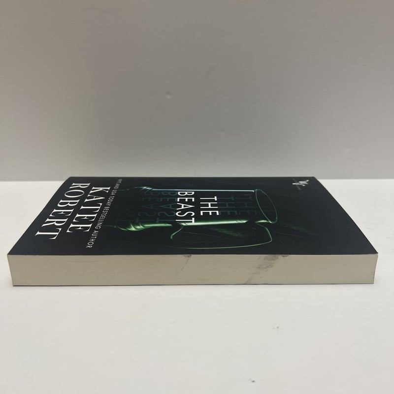 The Beast: A Wicked Villains Series (Book 4) by Katee Robert, Paperback ...