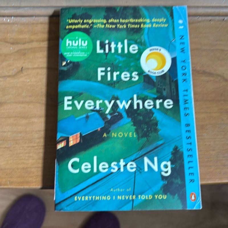 Little Fires Everywhere by Celeste Ng, Paperback | Pangobooks