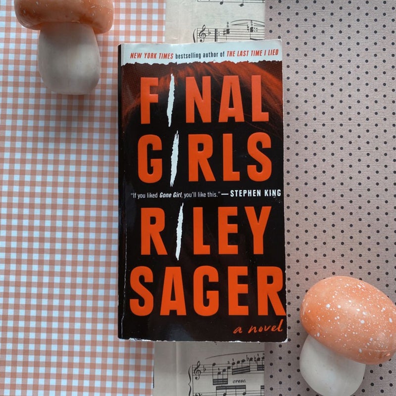 Final Girls by Riley Sager, Paperback | Pangobooks