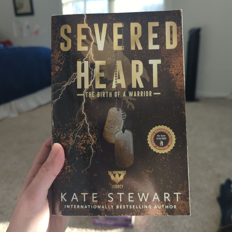 Severed Heart by Kate Stewart, Paperback | Pangobooks