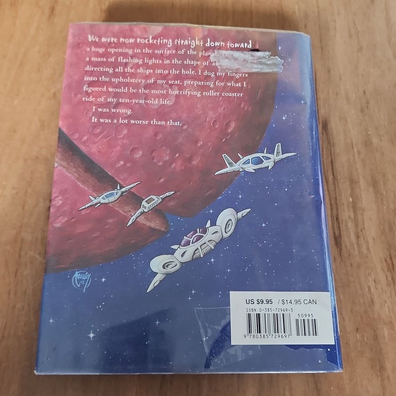 Akiko and the Alpha Centauri 5000 by Mark Crilley, Hardcover | Pangobooks