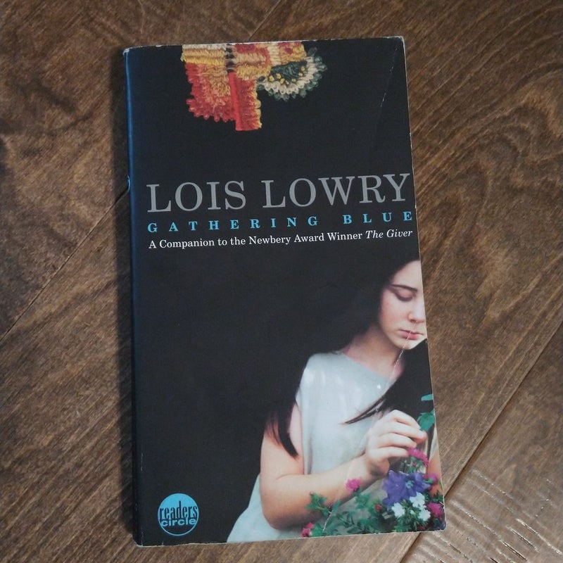 Gathering Blue by Lois Lowry , Paperback | Pangobooks