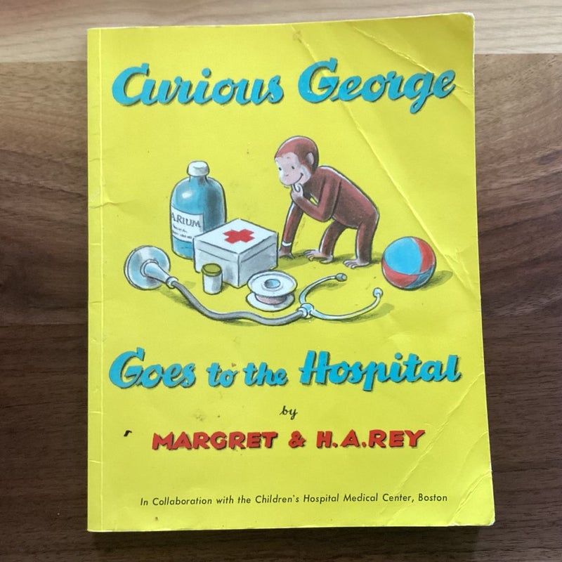 Curious George Goes to the Hospital by , Paperback | Pangobooks