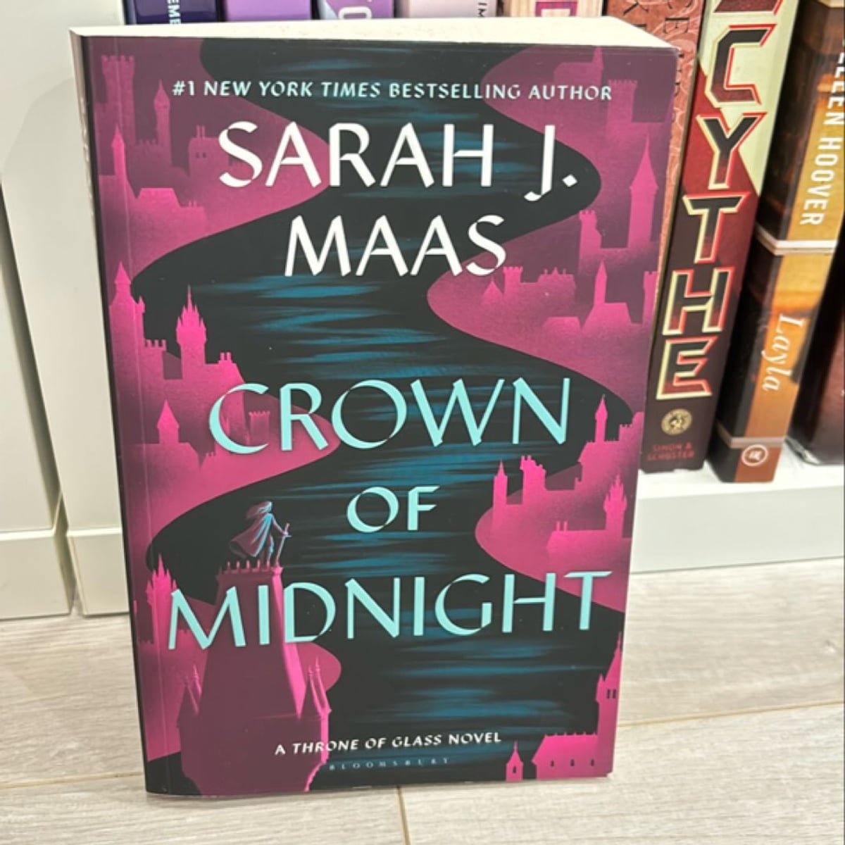 Crown of Midnight by Sarah J. Maas, Paperback | Pangobooks