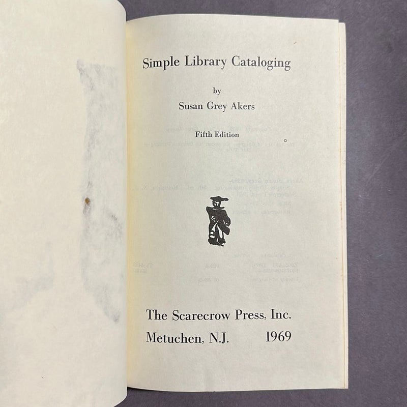 Simple Library Cataloging by Susan Grey Akers, Hardcover | Pangobooks