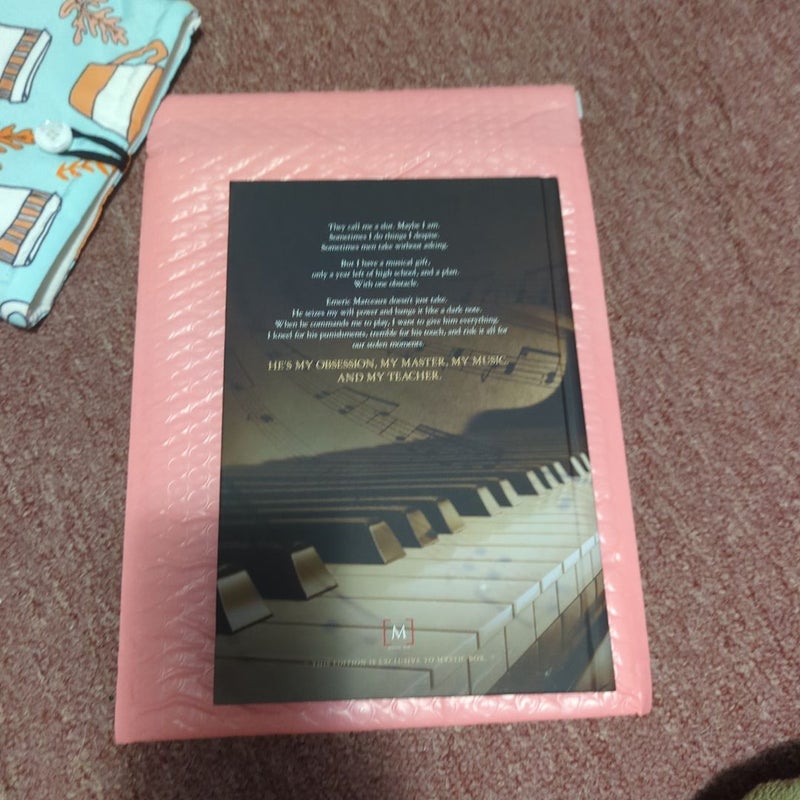 Dark Notes by Pam Godwin, Hardcover | Pangobooks