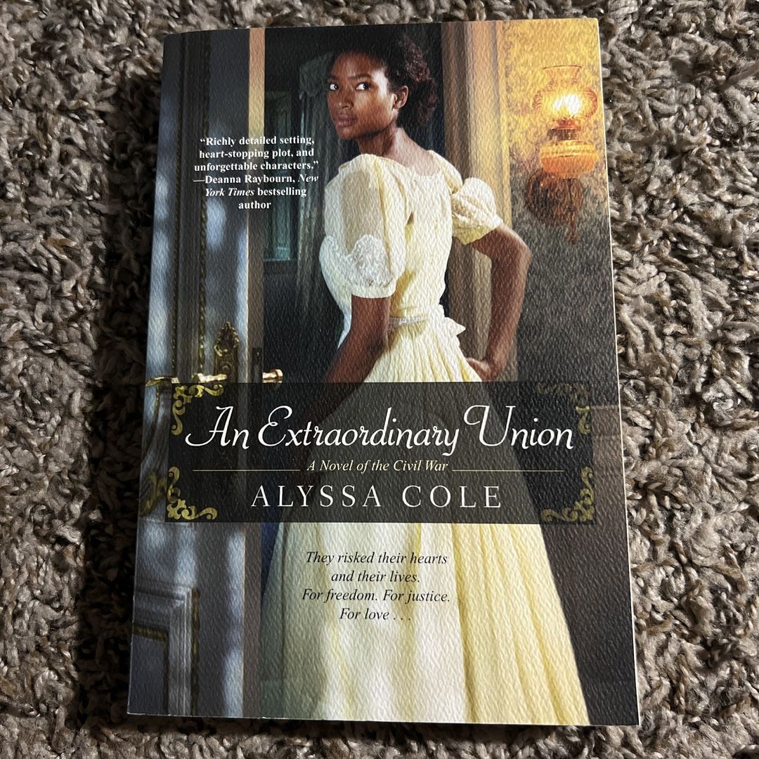 An Extraordinary Union by Alyssa Cole, Paperback | Pangobooks