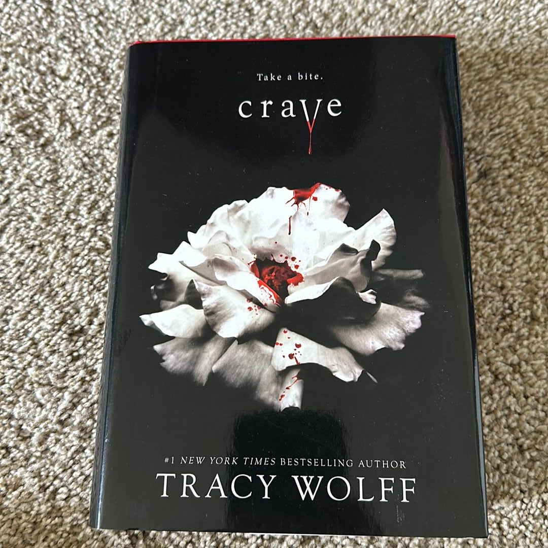 Crave by Tracy Wolff, Hardcover | Pangobooks