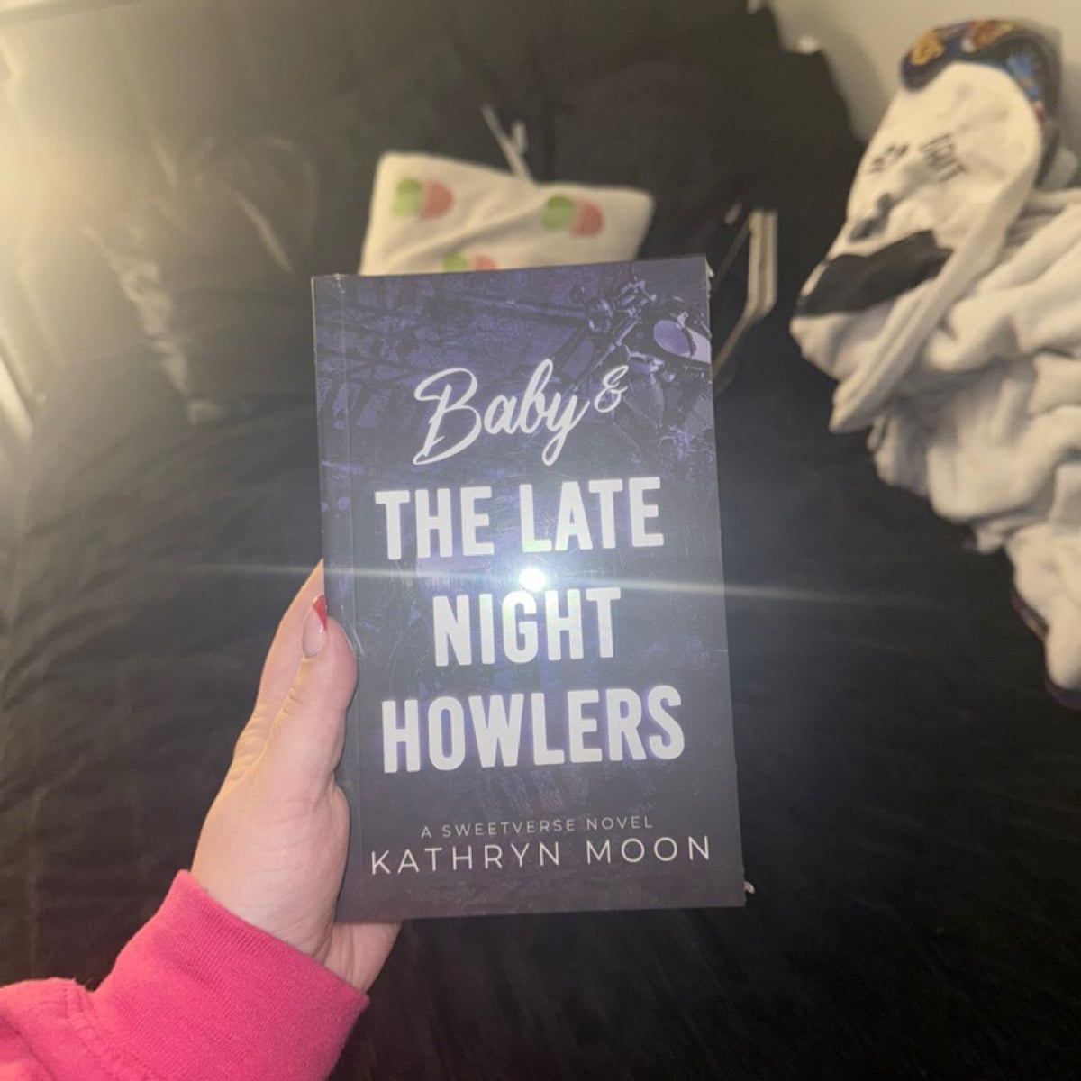 Baby’s Late Night Howlers by Kathryn Moon, Paperback | Pangobooks