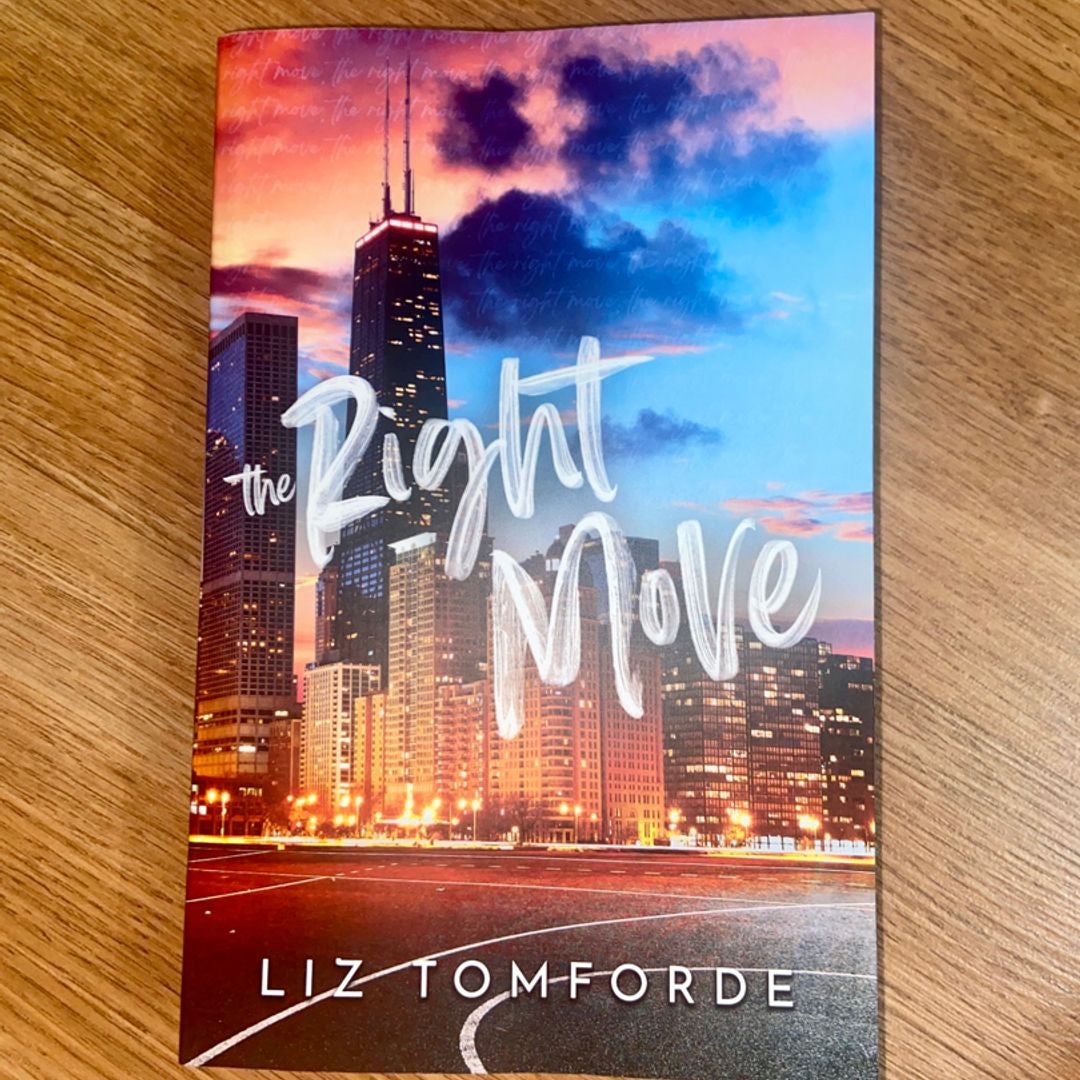 The Right Move by Liz Tomforde , Paperback | Pangobooks
