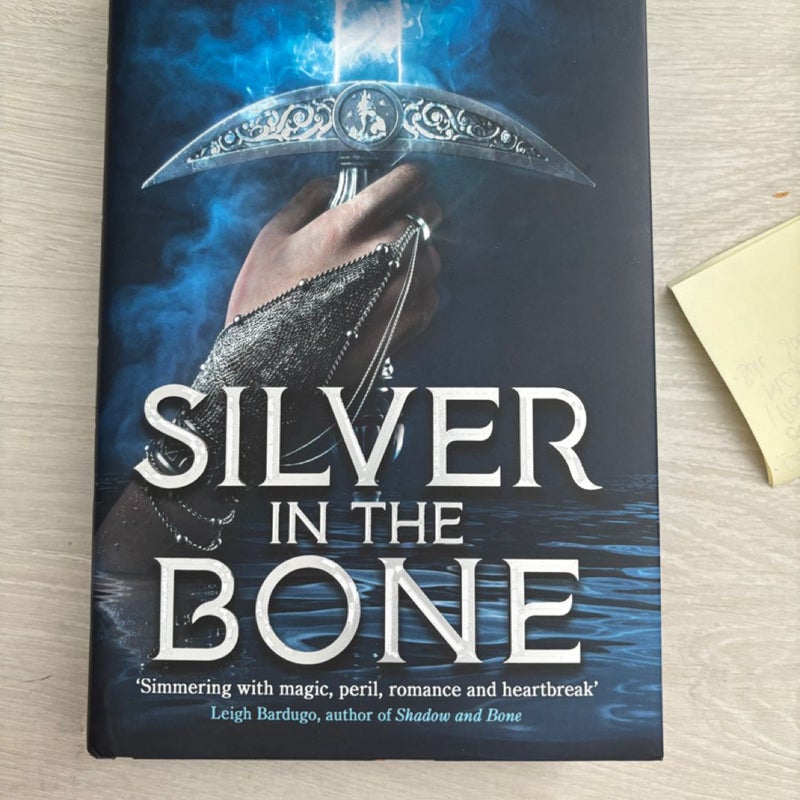 Silver in the Bone by Alexandra Bracken , Hardcover | Pangobooks