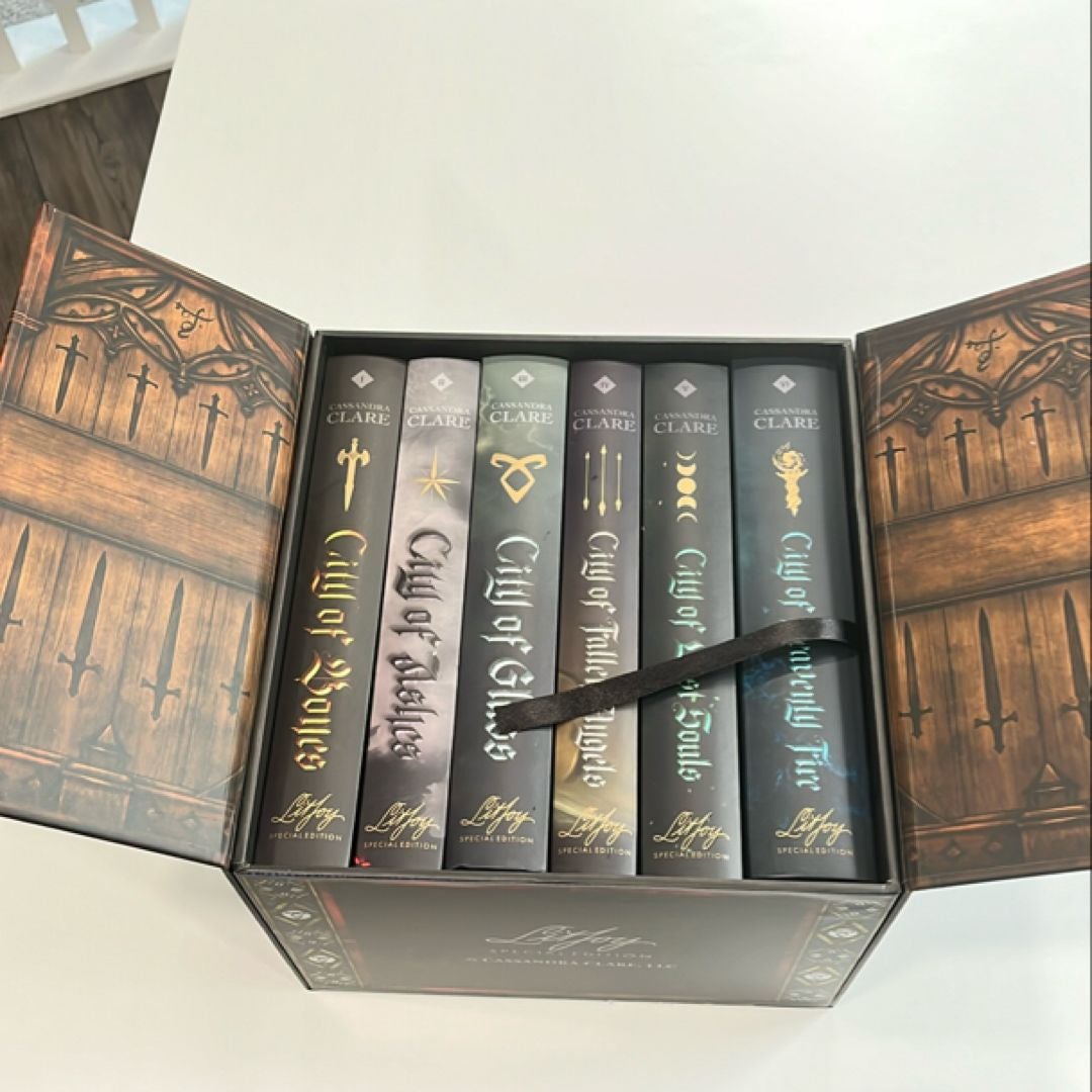 The Mortal Instruments Litjoy Special Edition Case with Exclusive ...