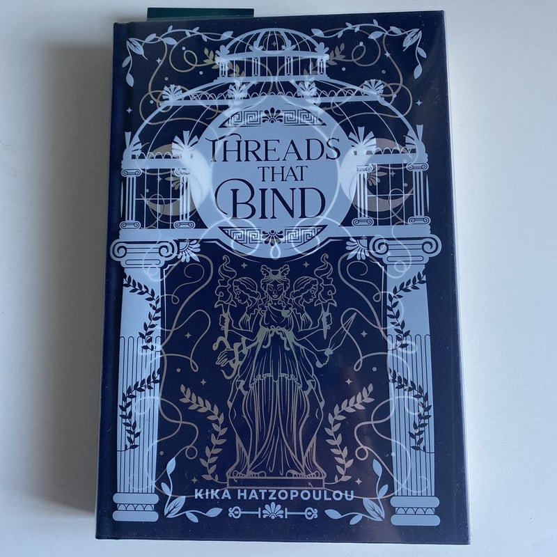 Threads That Bind by Kika Hatzopoulou, Hardcover | Pangobooks