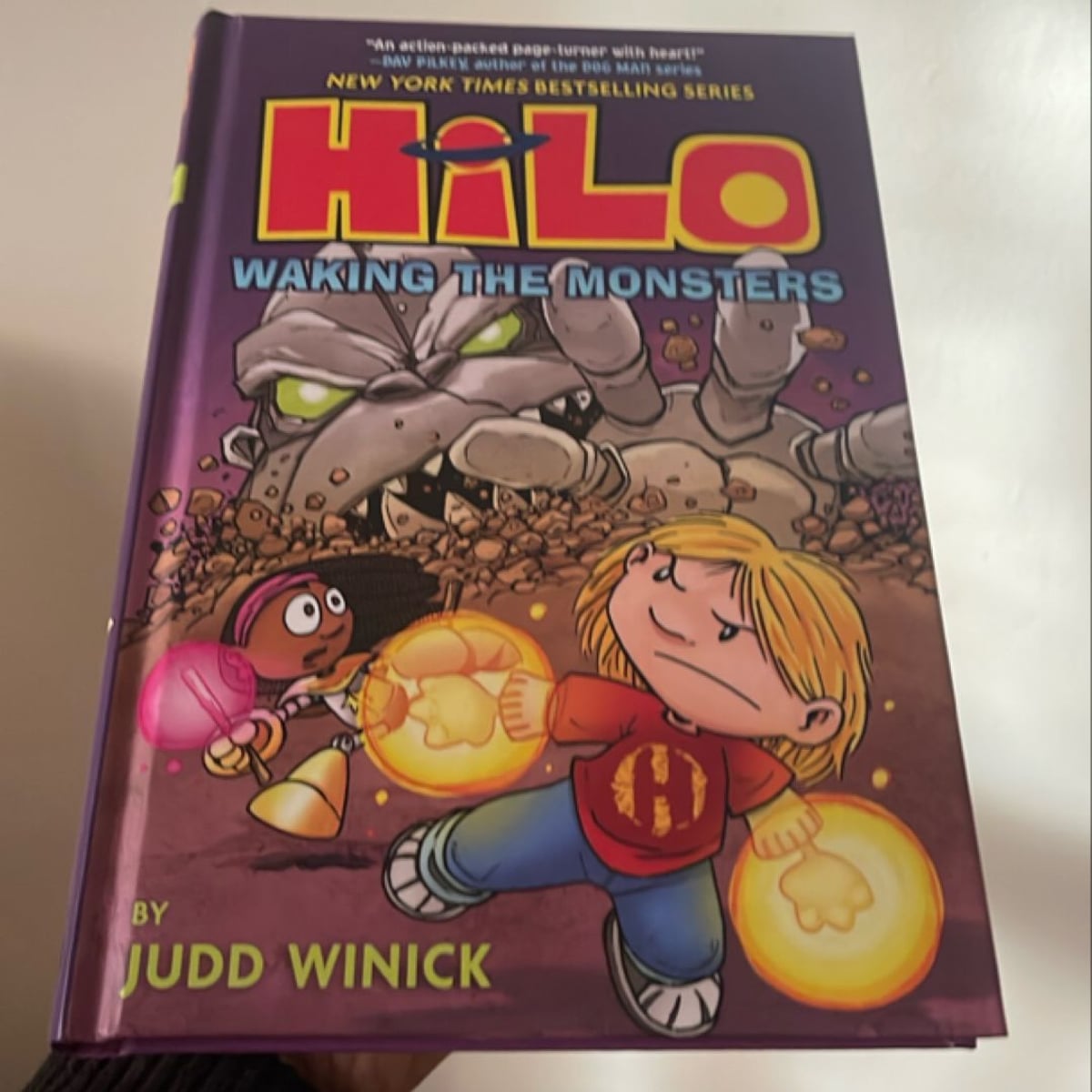 Hilo Book 4: Waking the Monsters by Judd Winick