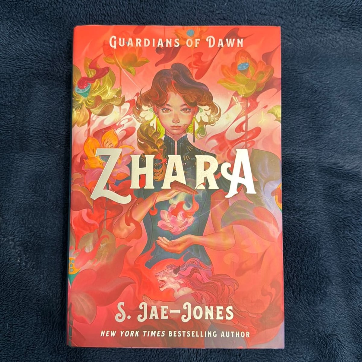 Guardians of Dawn: Zhara - Illumicrate Edition by S. Jae-Jones ...