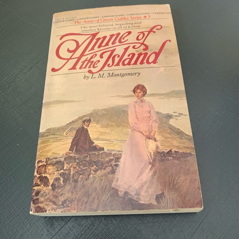 Anne of the Island by L. M. Montgomery, Paperback | Pangobooks