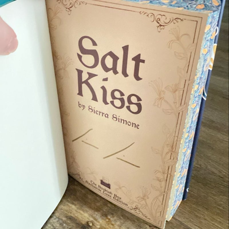 Salt Kiss by Sierra Simone , Hardcover | Pangobooks