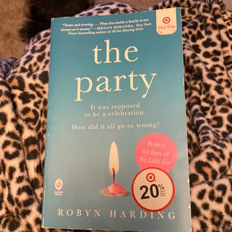 The Party by Robyn Harding , Paperback | Pangobooks