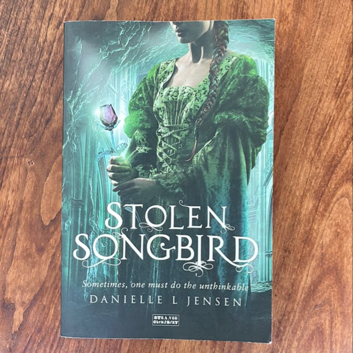 Stolen Songbird by Danielle L. Jensen, Paperback | Pangobooks