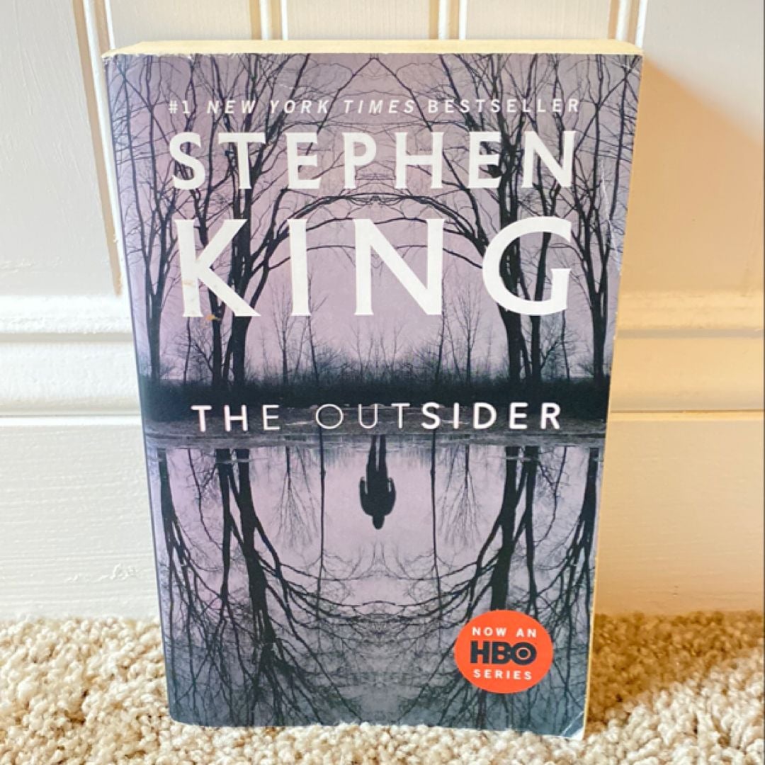The Outsider by Stephen King, Paperback | Pangobooks