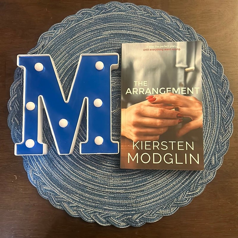 The Arrangement by Kiersten Modglin, Paperback | Pangobooks