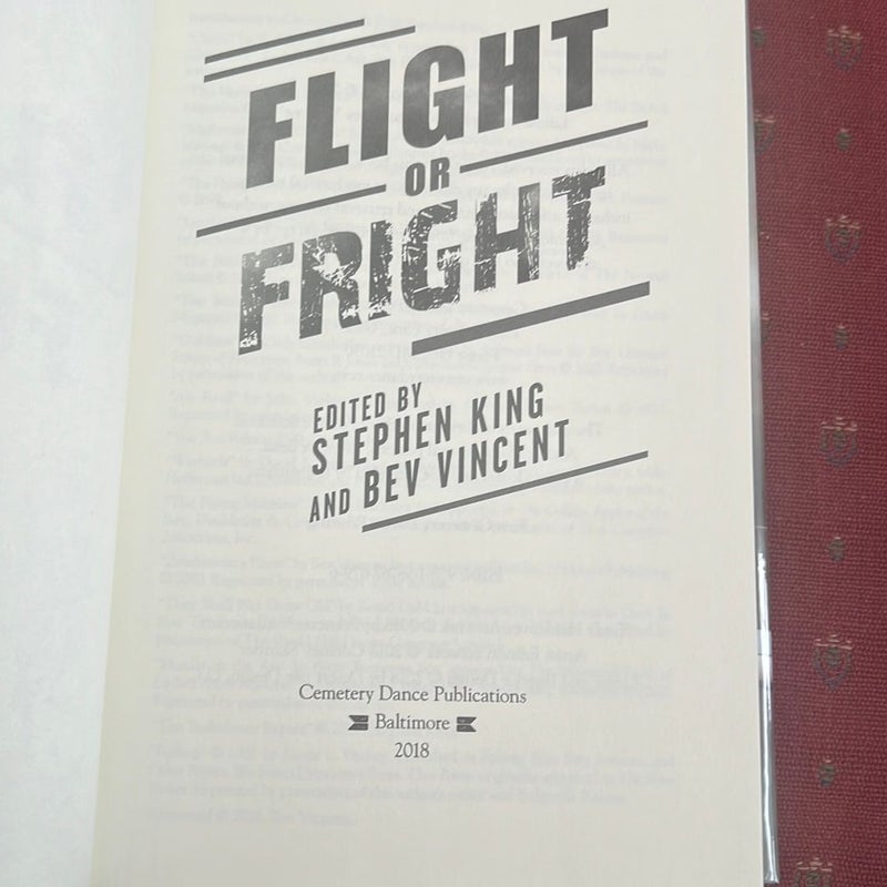 Flight or Fright by Stephen King, Hardcover | Pangobooks