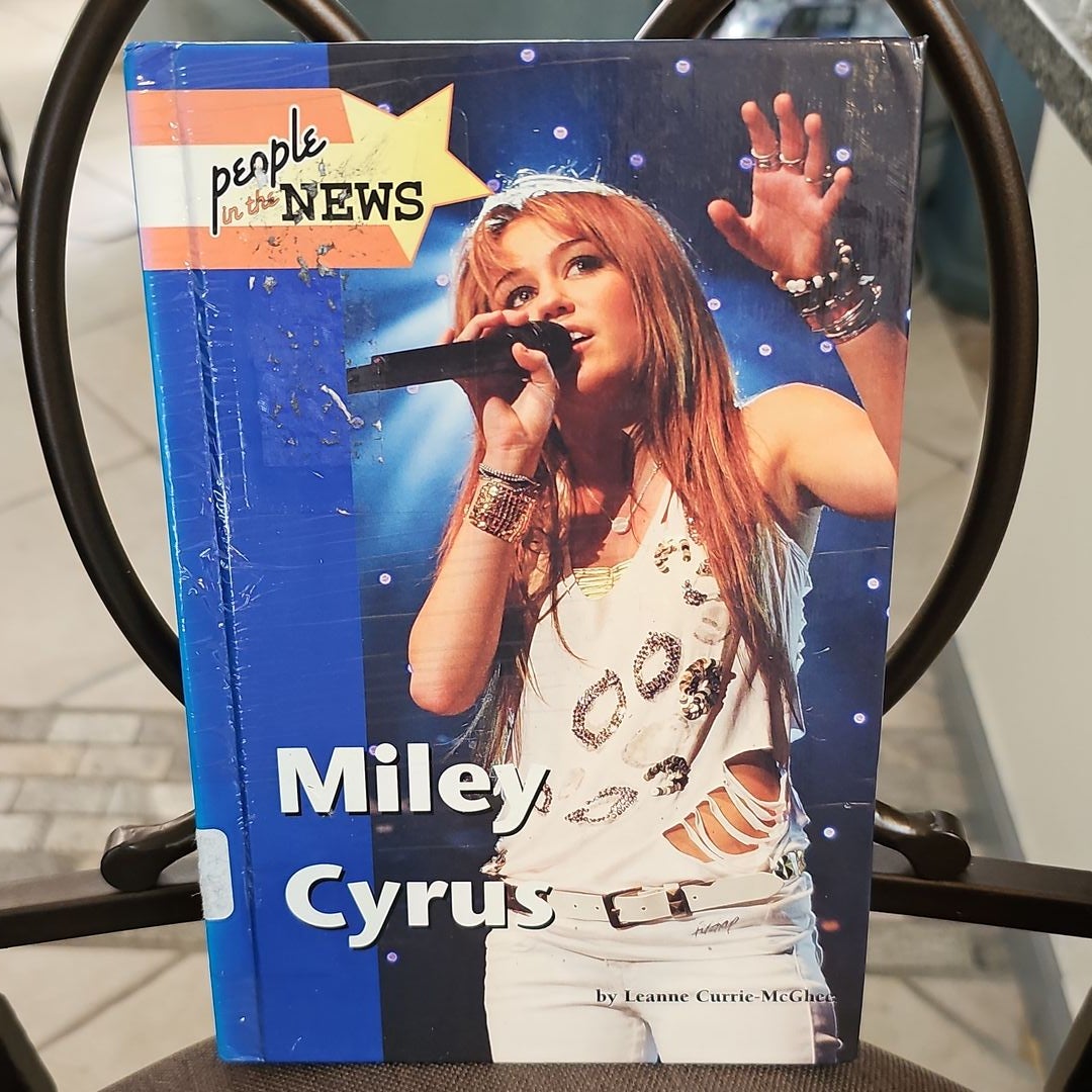 Miley Cyrus by Leanne K. Currie-McGhee