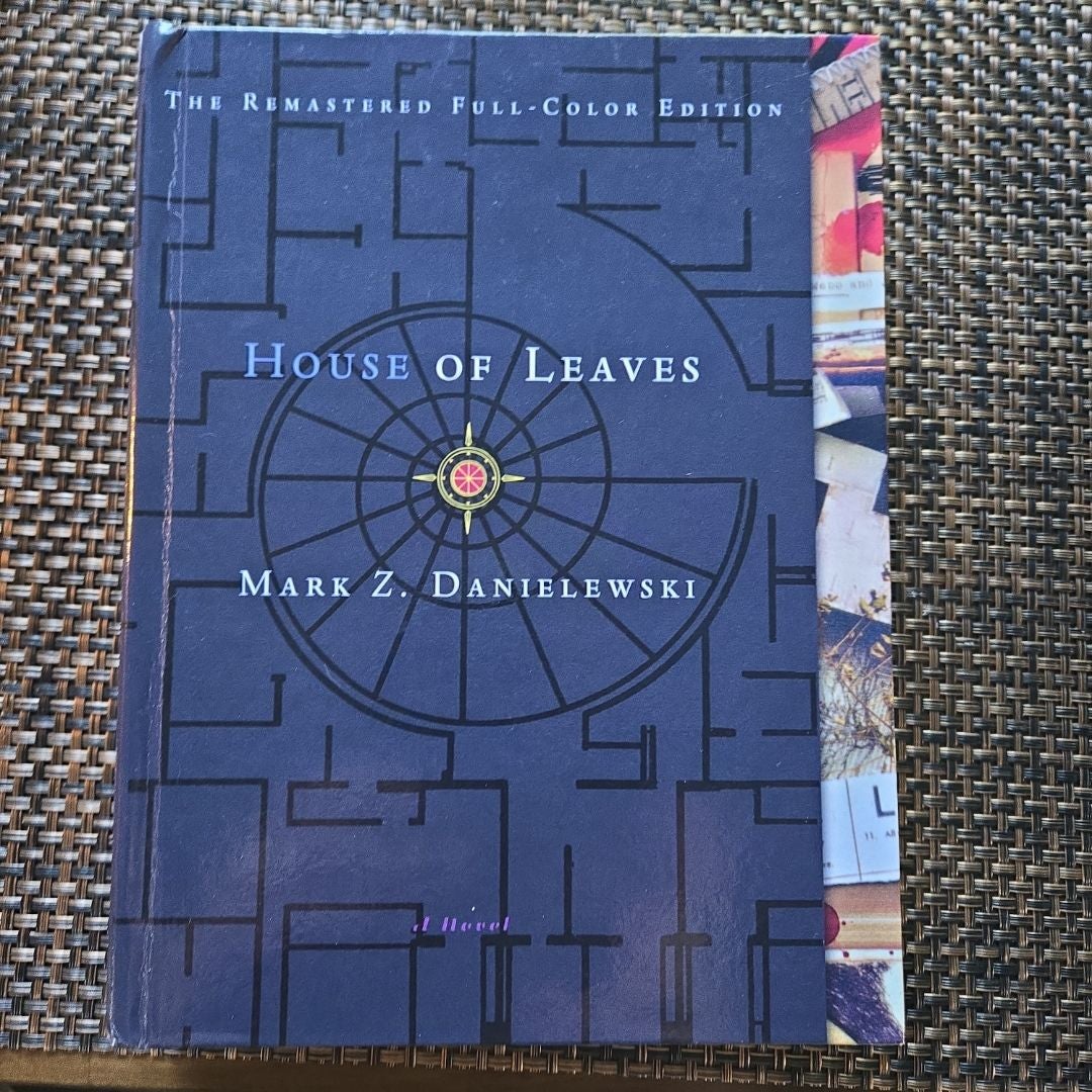 House of Leaves by Mark Z. Danielewski