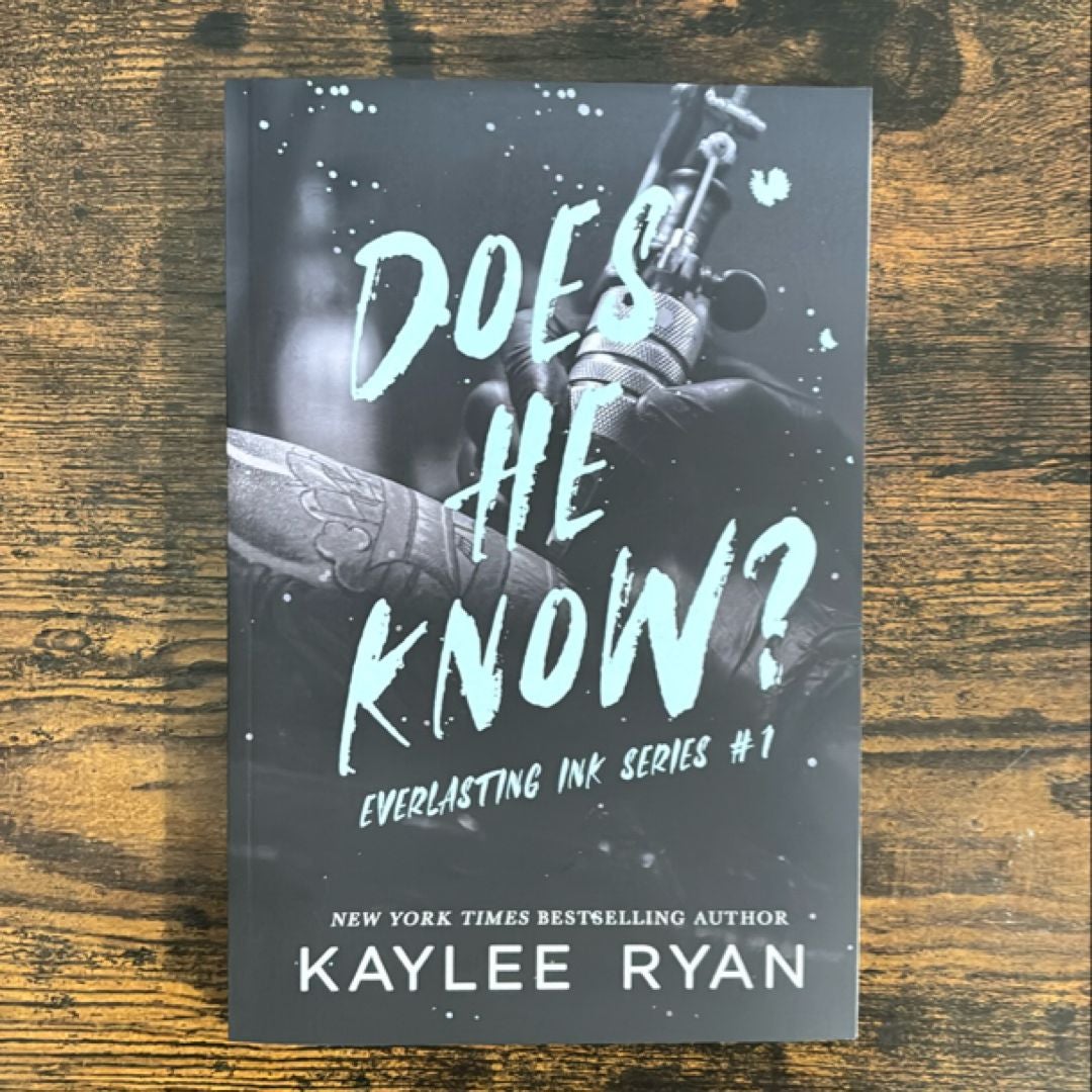 Does He Know by Kaylee Ryan, Paperback | Pangobooks