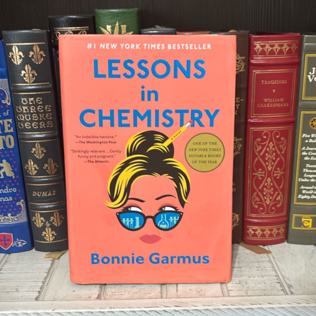 Lessons in Chemistry by Bonnie Garmus, Hardcover | Pangobooks