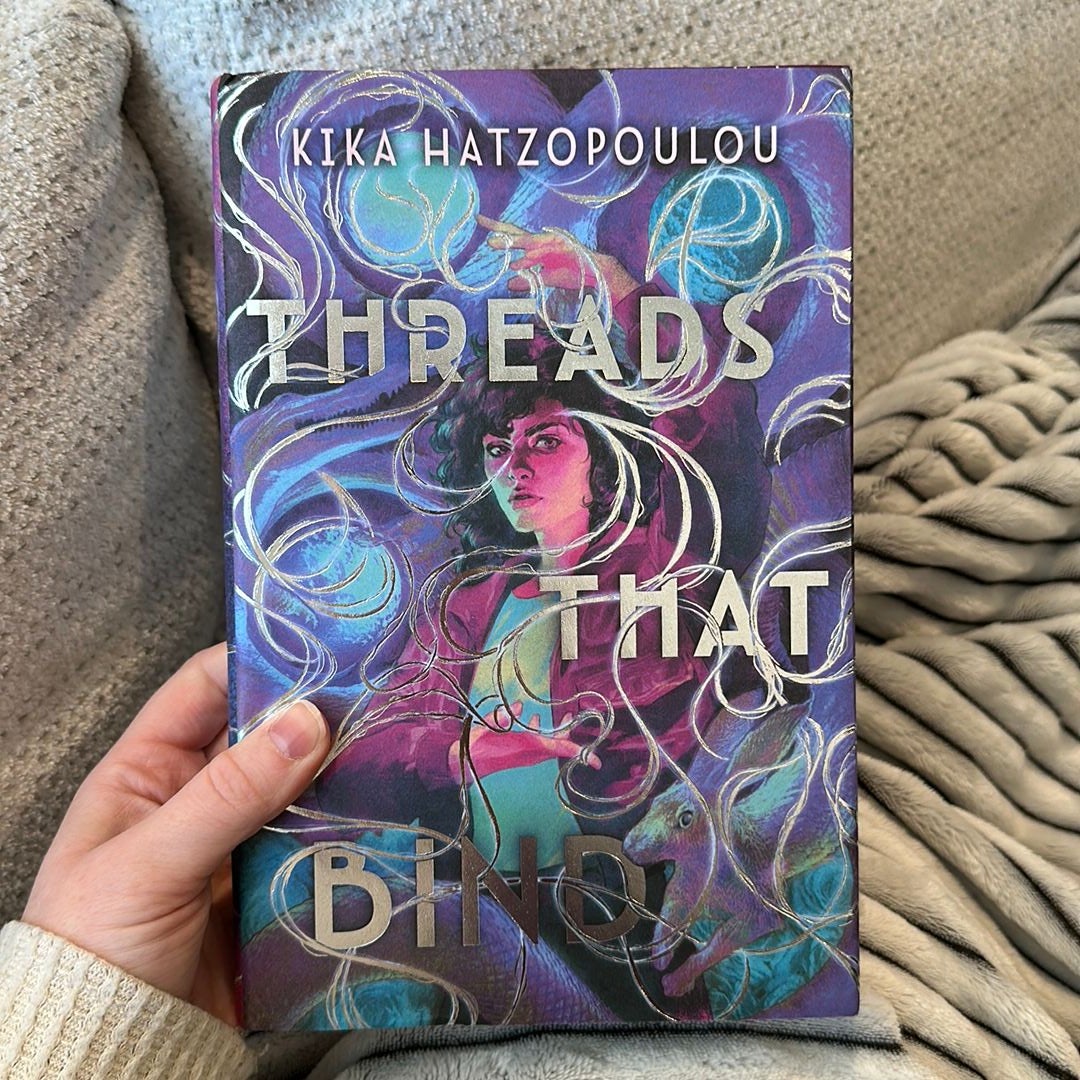 Threads That Bind by Kika Hatzopoulou, Hardcover | Pangobooks
