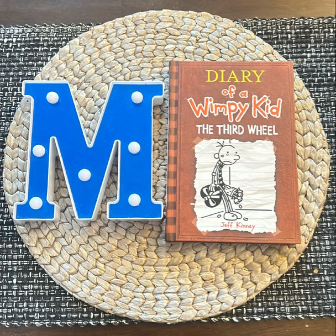 The Third Wheel (Diary of a Wimpy Kid, Book 7) by Jeff Kinney