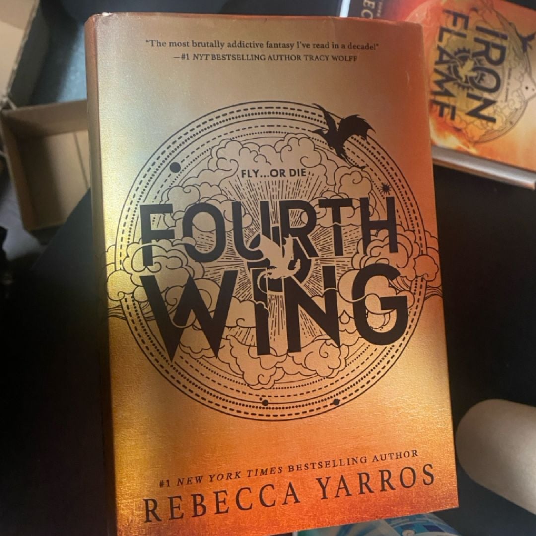 Fourth Wing by Rebecca Yarros, Hardcover | Pangobooks