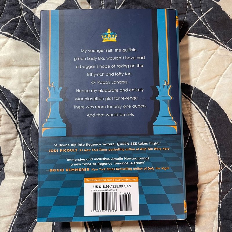 Queen Bee by Amalie Howard, Hardcover | Pangobooks