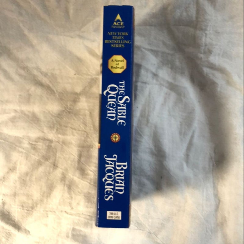 The Sable Quean by Brian Jacques, Paperback | Pangobooks