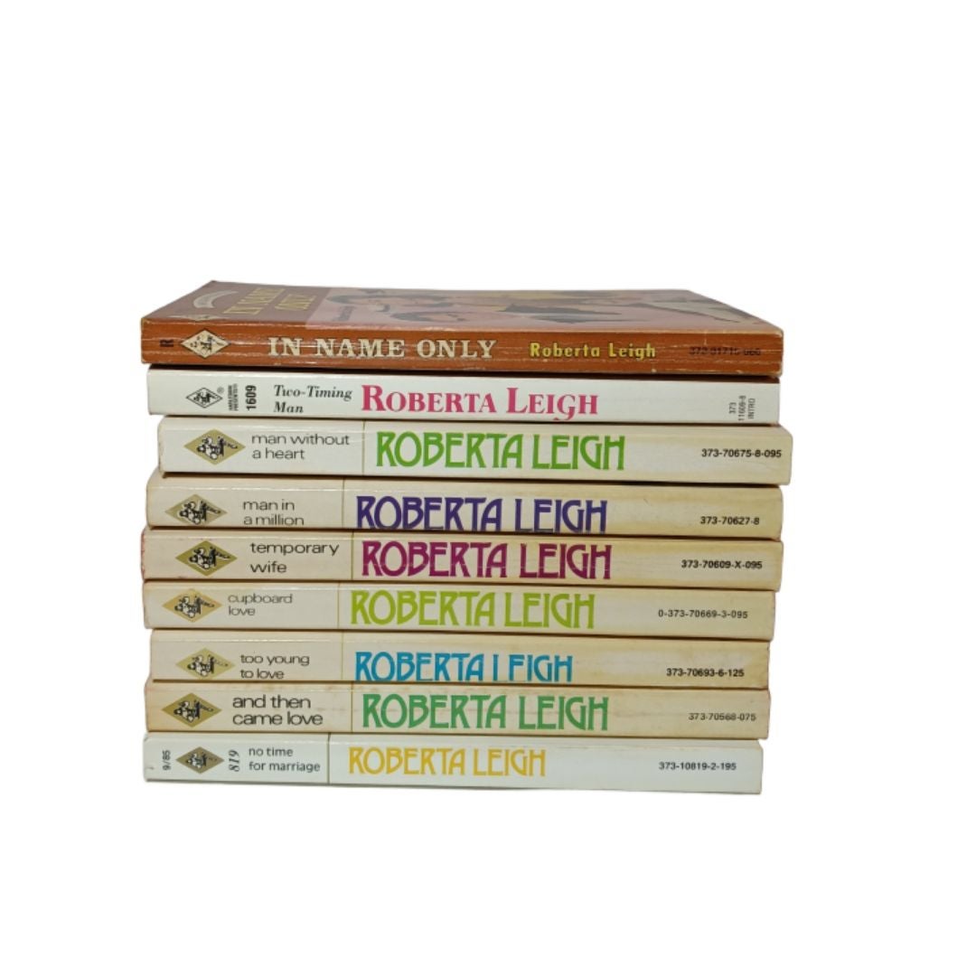 VTG Harlequin Presents Romance Book LOT Of 9 by Roberta Leigh ...