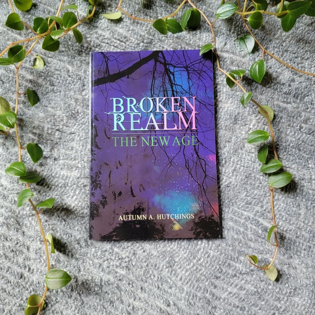 Broken Realm by Autumn A. Hutchings, Paperback | Pangobooks