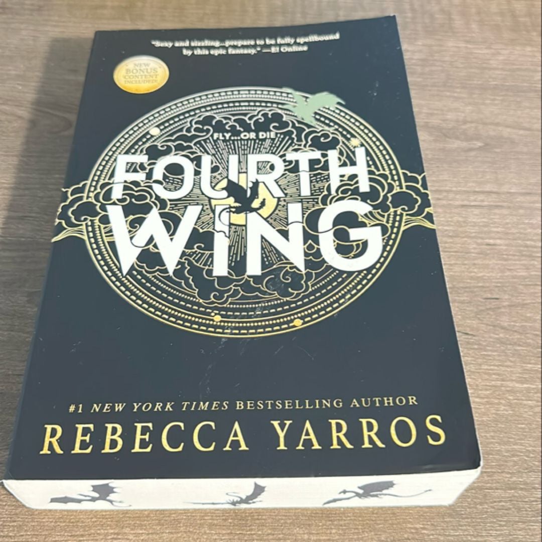 Fourth Wing by Rebecca Yarros, Paperback | Pangobooks