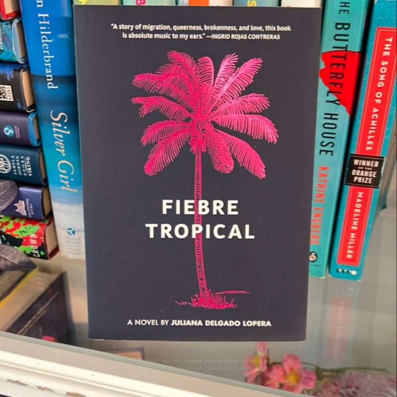 Fiebre Tropical by JuliAn Delgado Lopera, Paperback | Pangobooks