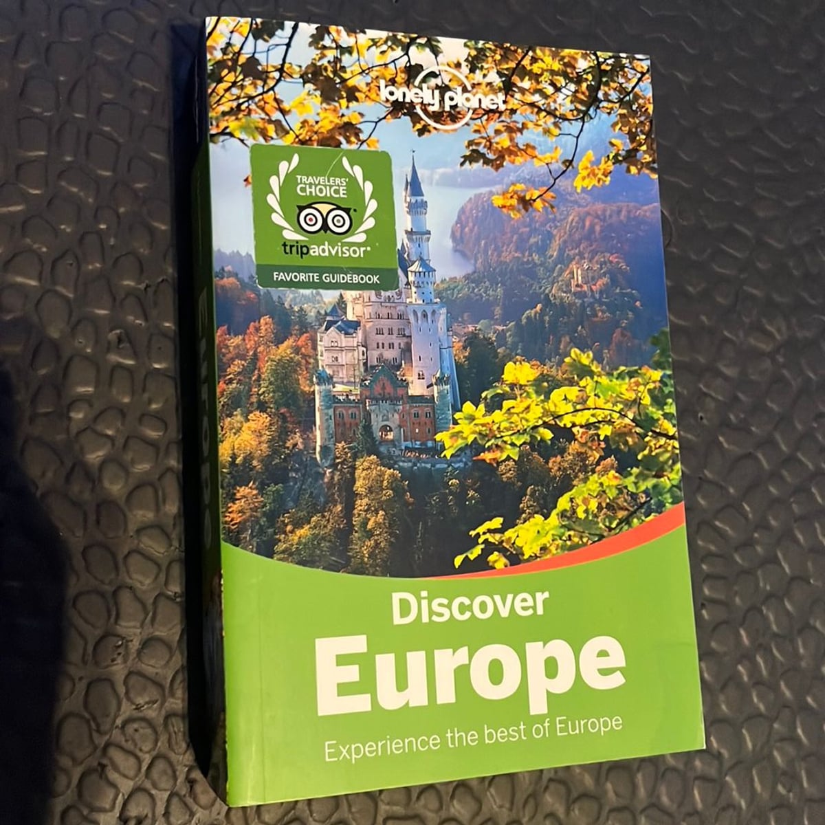 DISCOVER EUROPE 4 by Catherine Le Nevez