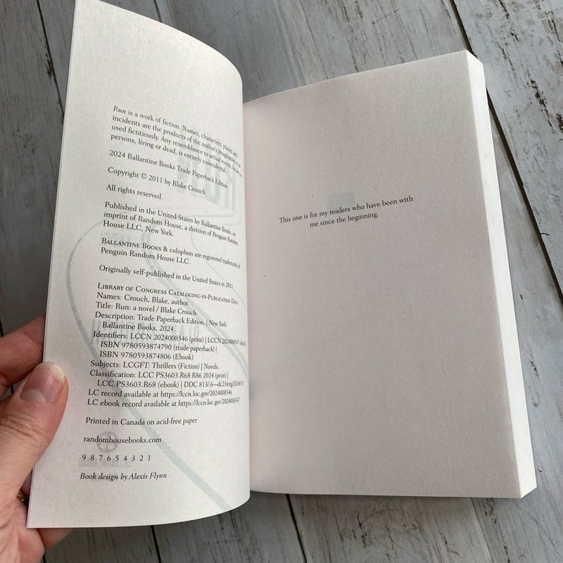 Run by Blake Crouch, Paperback | Pangobooks