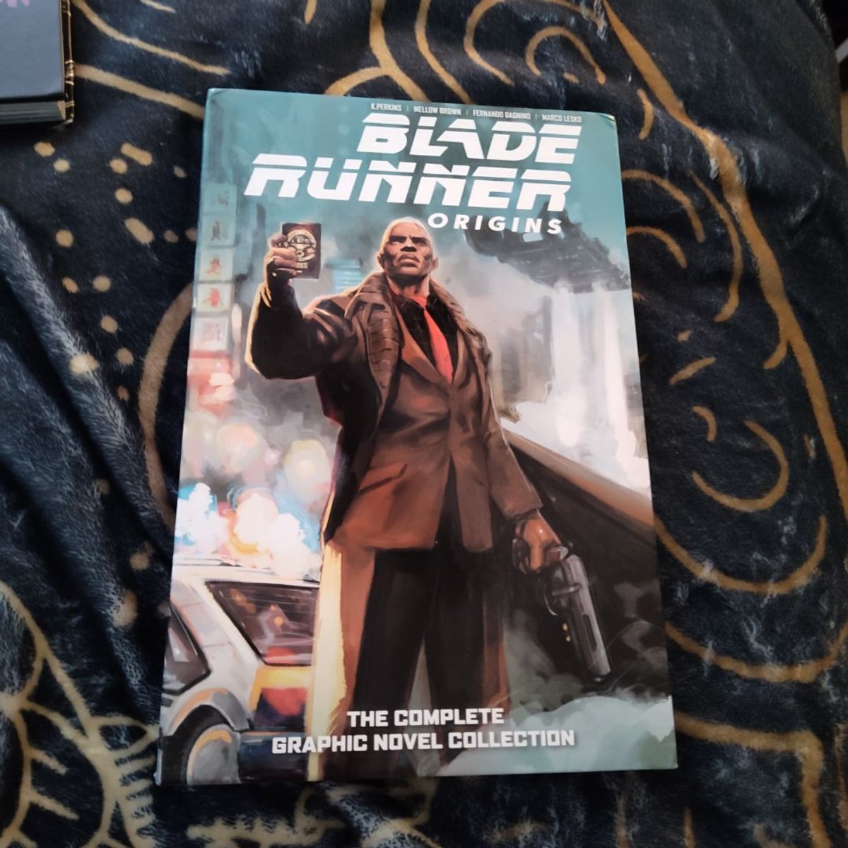 Blade Runner Origins 1-3 Slipcase Set by Mike Johnson, Melllow Brown, K ...