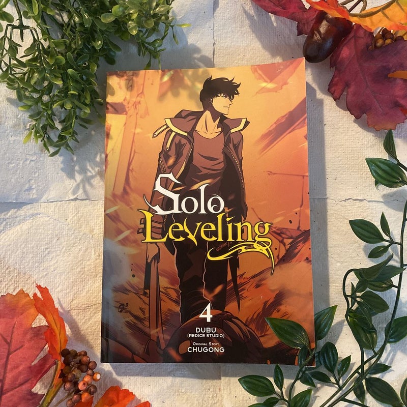Solo Leveling, Vol. 4 (comic) by DUBU, Chugong