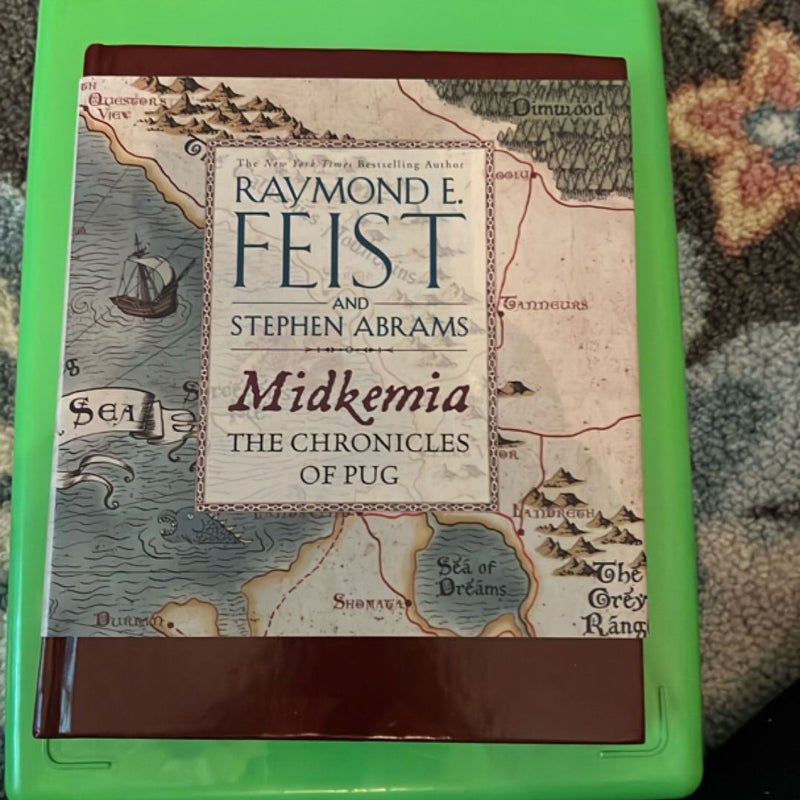 Midkemia: the Chronicles of Pug by Raymond E. Feist, Stephen Abrams