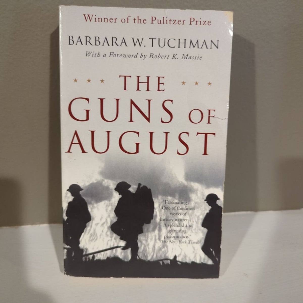 The Guns of August by Barbara W. Tuchman, Paperback | Pangobooks