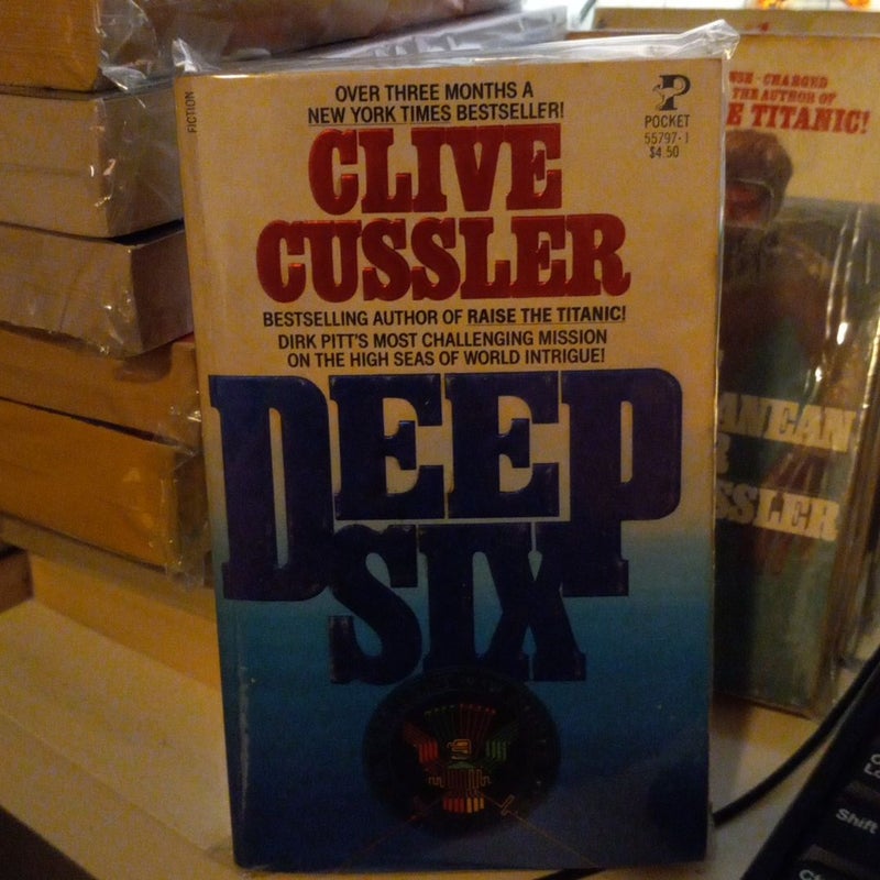Deep Six by Clive Cussler, Paperback | Pangobooks