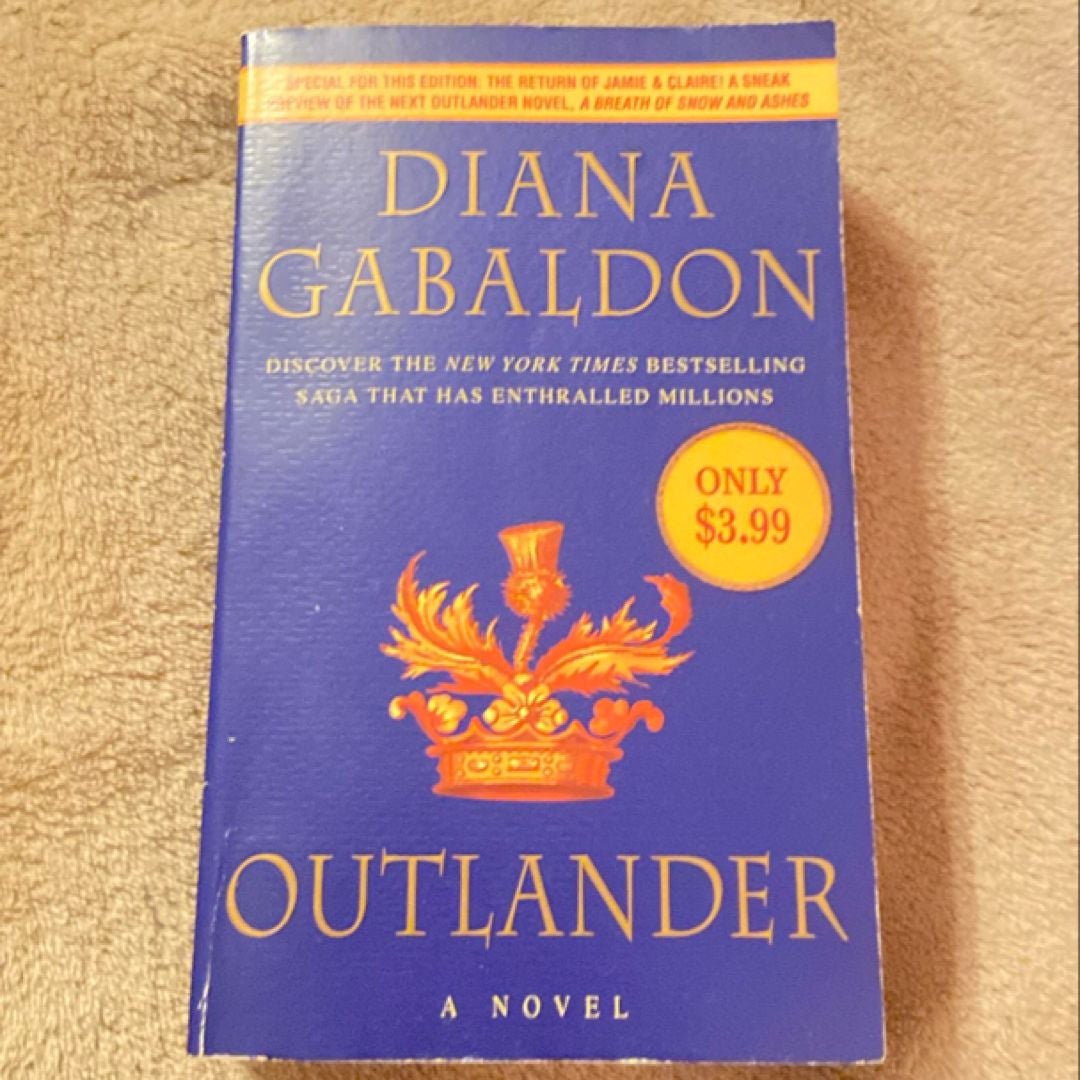 Outlander by Diana Gabaldon, Paperback | Pangobooks