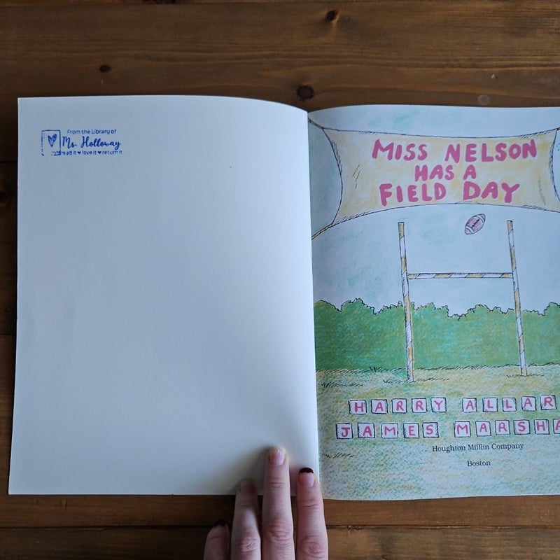 Miss Nelson Has a Field Day by Harry Allard, James Marshall