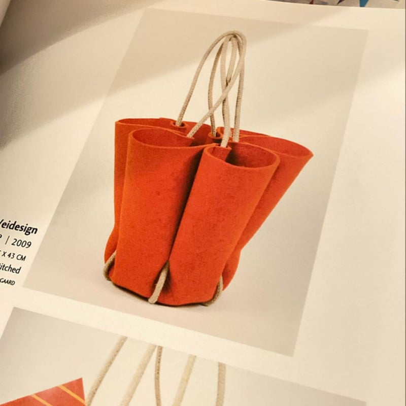 500 Felt Objects by Julie Hale, Nathalie Mornu